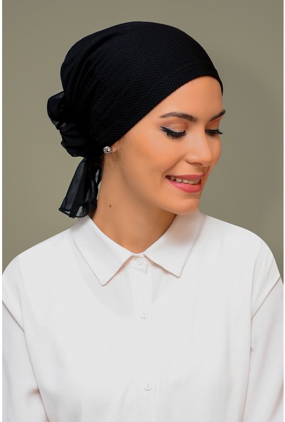 Hürrem Kadın Siyah Petekli Güllü Bone