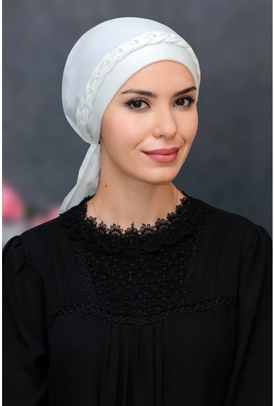 Hürrem Kadın Krem Örgülü Pratik Bone