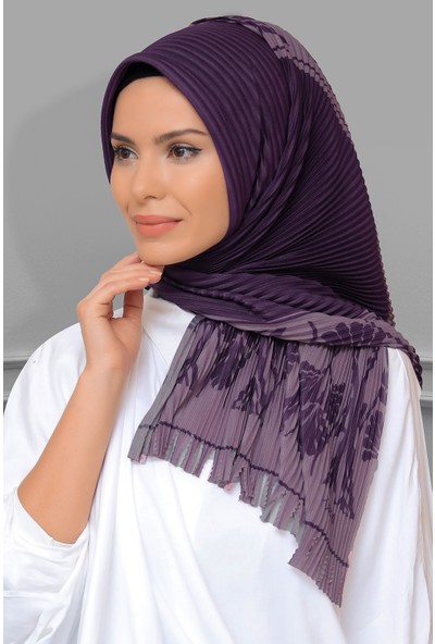 Hürrem Kadın Mürdüm-Pudra Desenli Piliseli Pratik Tesettür Hürrem Kadın Mürdüm-Pudra Desenli Piliseli Pratik Tesettür