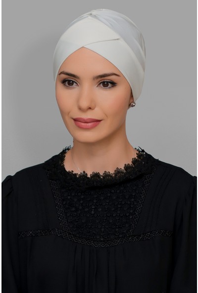 Hürrem Kadın Krem Pratik Çapraz Bone