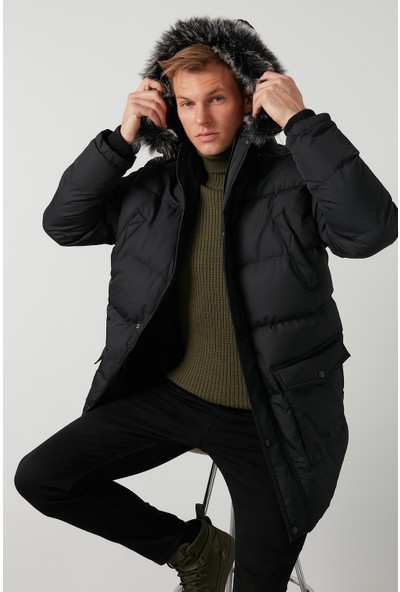 Buratti Yakası Suni Kürklü Çıkarılabilir Kapüşonlu Slim Fit Uzun Erkek Mont 5761050 Buratti Yakası Suni Kürklü Çıkarılabilir Kapüşonlu Slim Fit Uzun Erkek Mont 5761050
