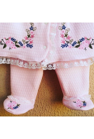 Eda Baby Kız Bebek Kapitoneli Işlemeli Nakışlı Takım Pembe Kız Bebek Kapitoneli Işlemeli Nakışlı Takım Pembe Eda Baby Kız Bebek Kapitoneli Işlemeli Nakışlı Takım Pembe Kız Bebek Kapitoneli Işlemeli Nakışlı Takım Pembe