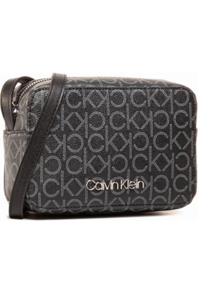 Calvin Klein Kadın Camera Bag Çapraz Askılı Kadın Çantası K60K607449