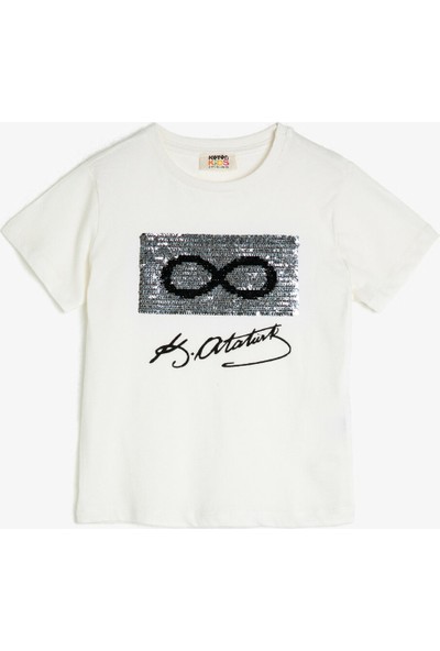 Koton Pamuklu Atatürk İmzası Baskılı Pullu Bisiklet Yaka Tişört