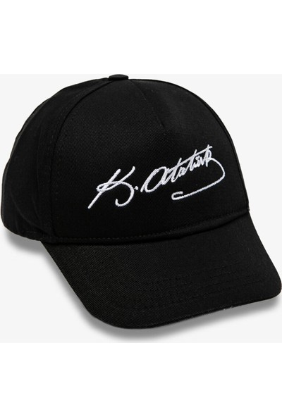 Koton Atatürk İmzası Baskılı Şapka