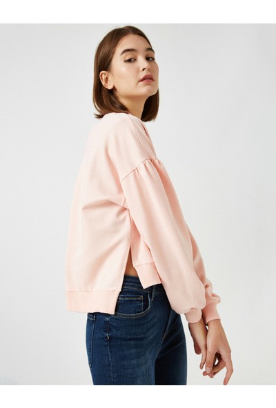 Koton Kadın Dik Yaka Yirtmaç Detaylı Sweatshirt