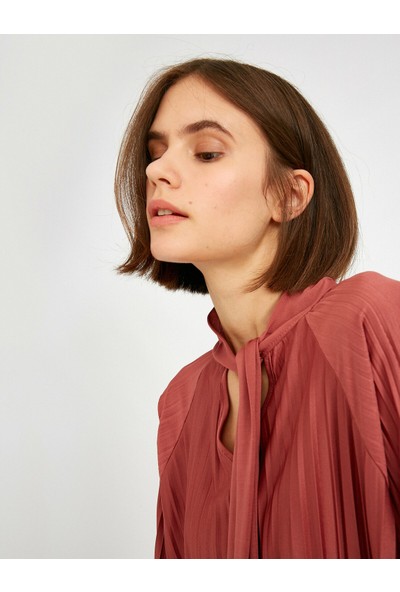 Koton Kadın Fular Yaka Uzun Kollu Tunik