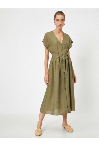 Koton Kadın Kısa Kollu V Yaka Kemerli Önü Düğmeli Midi Elbise