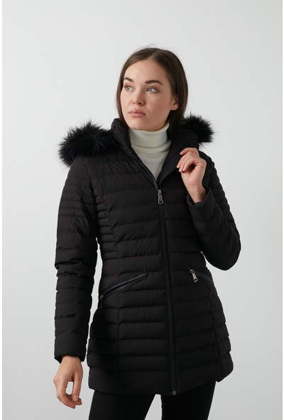 Lela Yakası Suni Kürklü Çıkarılabilir Kapüşonlu Şişme Kaban Kadın Kaban 497Kylıe21