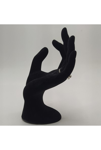 Özer Kutu El Şeklinde Yüzüklük Standı Özer Kutu El Şeklinde Yüzüklük Standı