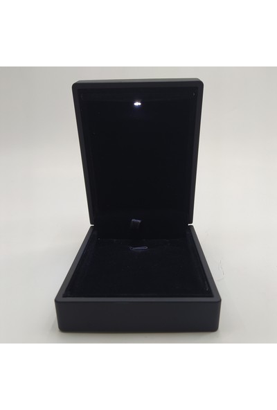 Özer Kutu Işıklı Kolye Kutusu Özer Kutu Işıklı Kolye Kutusu