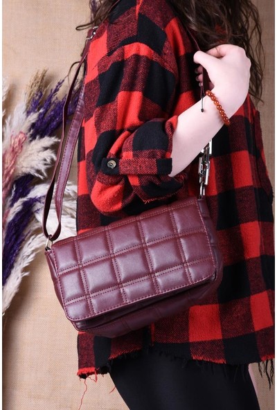 İpekPark SÇ00282 Kapitoneli Tek Gözlü Omuz Çantası