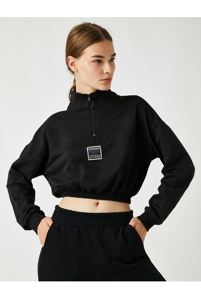 Koton %100 Pamuk Dik Yaka Sloganlı Crop Sweatshirt Koton %100 Pamuk Dik Yaka Sloganlı Crop Sweatshirt