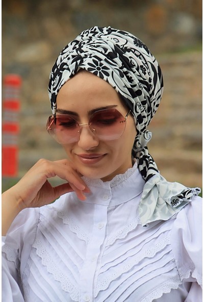 Sahra Şal Dünyası Desenli Hazır Desenli Tokalı Bone