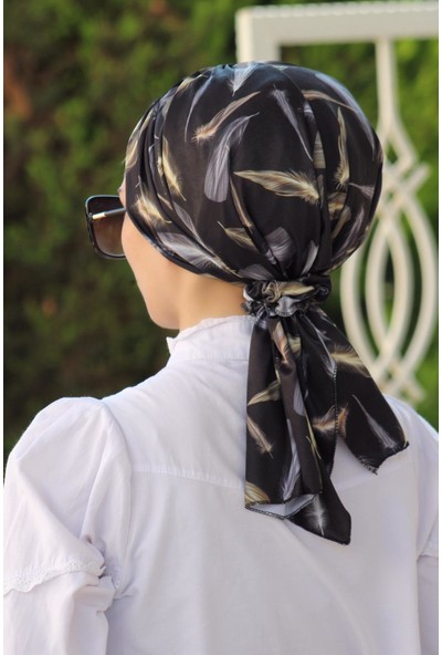 Sahra Şal Dünyası Desenli Hazır Desenli Tokalı Bone