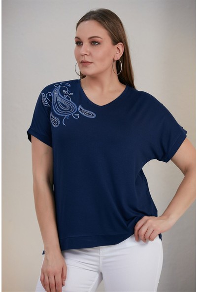 Rmg Omuz Nakış Detay Büyük Beden Lacivert T-Shirt Rmg Omuz Nakış Detay Büyük Beden Lacivert T-Shirt