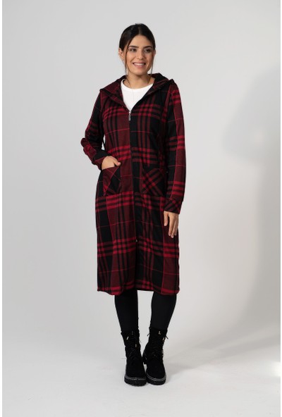 Hepisize Siyah Kırmızı Kare Desenli Uzun Ceket