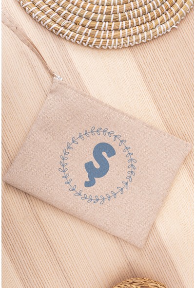 Hediyedukkani Ş Harfi Mavi Çerçeveli Keten Bez El Çantası Hediyedukkani Ş Harfi Mavi Çerçeveli Keten Bez El Çantası