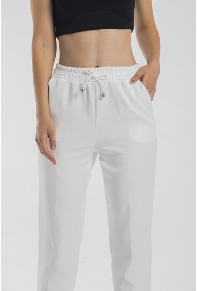 Essah Moda Kadın Beyaz Lastikli Havuç Pantolon - MEK000038 Essah Moda Kadın Beyaz Lastikli Havuç Pantolon - MEK000038