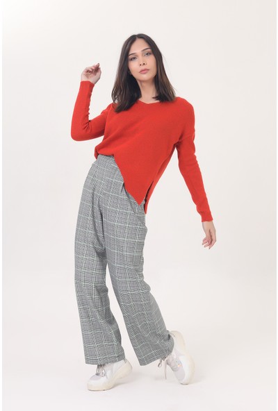 Harmoni Fashion Kadın Ekose Desenli Yüksek Bel Pileli Palazzo Pantolon. Harmoni Fashion Kadın Ekose Desenli Yüksek Bel Pileli Palazzo Pantolon.