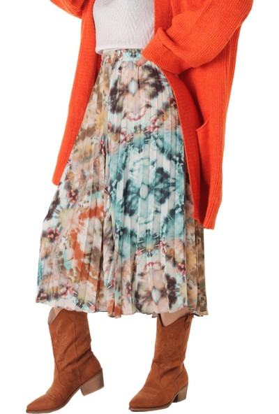 İkonik By Sisters Batik Desen Pliseli Midi Boy Etek İkonik By Sisters Batik Desen Pliseli Midi Boy Etek