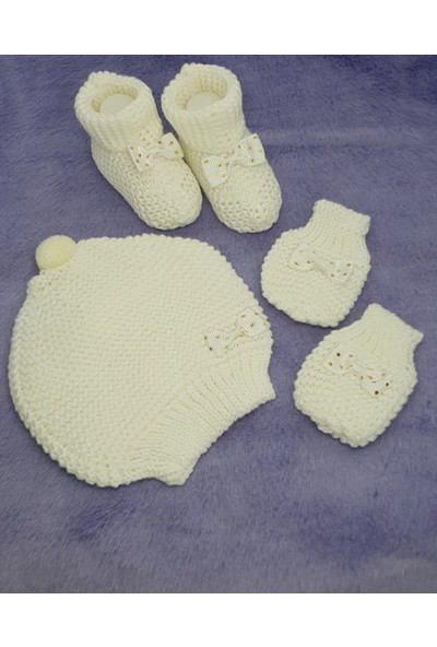 Melkady 176 - Kışlık Bebek Aksesuar Seti (3'lü), Fiyonklu Bere, Patik ve Eldiven Melkady 176 - Kışlık Bebek Aksesuar Seti (3'lü), Fiyonklu Bere, Patik ve Eldiven