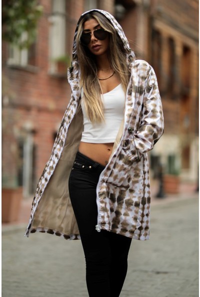 Keyifli Moda Kadın Kahverengi Kapüşonlu Belden Büzülebilir Yağmurluk