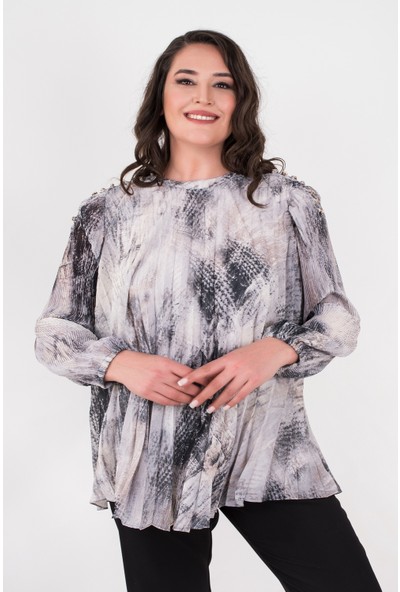 Kifayet Giyim Kadın Siyah Beyaz Pliseli Düğme Detaylı Empirme Bluz