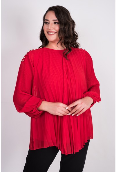 Kifayet Giyim Kadın Kırmızı Pliseli Düğme Detaylı Bluz