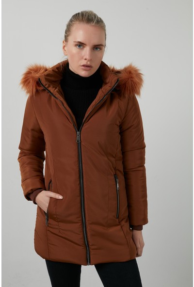 Lela Yakası Suni Tüylü Çıkarılabilir Kapüşonlu Kaban Kadın Kaban 497DEFNE21 Lela Yakası Suni Tüylü Çıkarılabilir Kapüşonlu Kaban Kadın Kaban 497DEFNE21