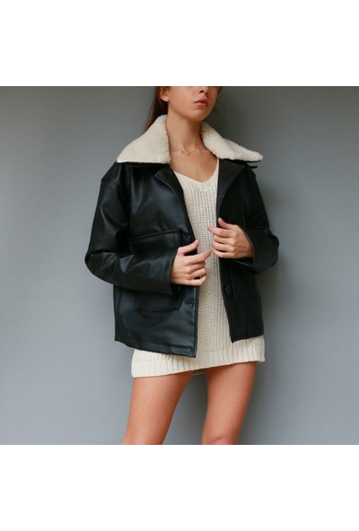 Vohoshop Kadın Siyah Kürk Yakalı Suni Deri Ceket Vohoshop Kadın Siyah Kürk Yakalı Suni Deri Ceket