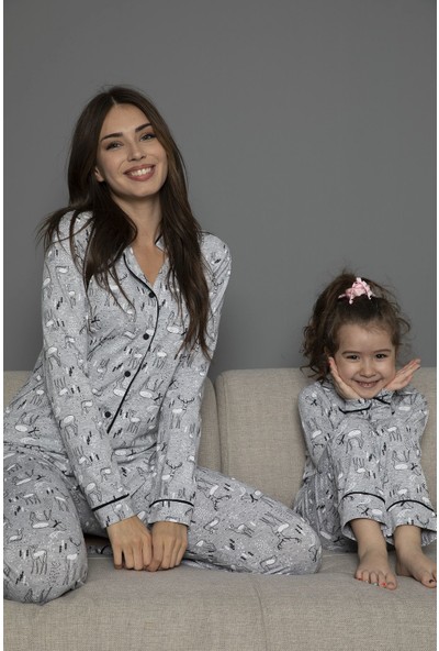 Siyah İnci Pamuklu Likrali Biyeli Düğmeli Pijama Takım 20258014 Siyah İnci Pamuklu Likrali Biyeli Düğmeli Pijama Takım 20258014