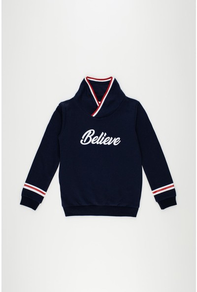 DeFacto Erkek Çocuk Yılbaşı Temalı Degaje Yaka İçi Yumuşak Tüylü Sweatshirt S2910A620WN