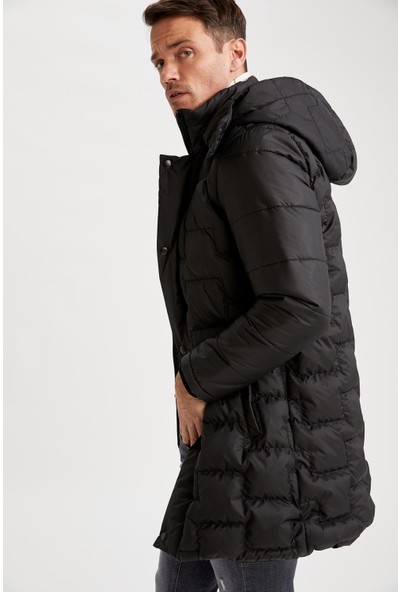 DeFacto Slim Fit Kapüşonlu Uzun Şişme Kalın Parka T2239AZ20WN DeFacto Slim Fit Kapüşonlu Uzun Şişme Kalın Parka T2239AZ20WN