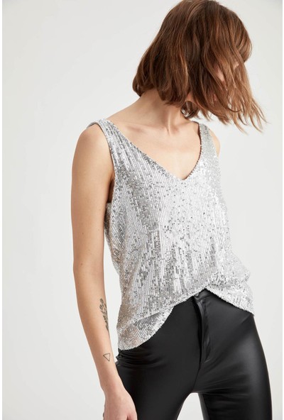 DeFacto Reguular Fit Yılbaşı Temalı V Yaka Pul Payet İşlemeli Atlet T6768AZ20WN