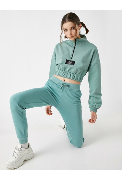 Koton %100 Pamuk Sloganlı Crop Sweatshirt Koton %100 Pamuk Sloganlı Crop Sweatshirt