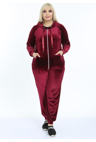 1fazlası Kadın Büyük Beden Kadife Eşofman Takımı 1fazlası Kadın Büyük Beden Kadife Eşofman Takımı