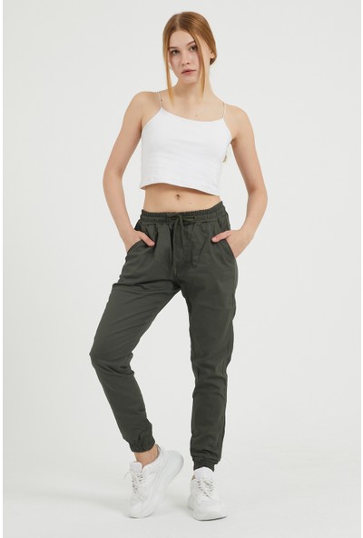 Ohepmoda Dar Kesim Beli ve Paçası Lastikli Bayan Pantolon Haki Ohepmoda Dar Kesim Beli ve Paçası Lastikli Bayan Pantolon Haki