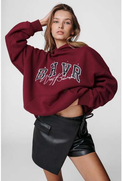 Madmext Mad Girls Bordo Nakışlı Kapüşonlu Sweatshirt MG812 Madmext Mad Girls Bordo Nakışlı Kapüşonlu Sweatshirt MG812