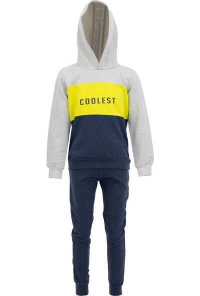 Defacto Erkek Çocuk Yazı Baskılı Renk Bloklu Sweatshirt ve Jogger Eşofman Alt Takım T4690A621SP Defacto Erkek Çocuk Yazı Baskılı Renk Bloklu Sweatshirt ve Jogger Eşofman Alt Takım T4690A621SP
