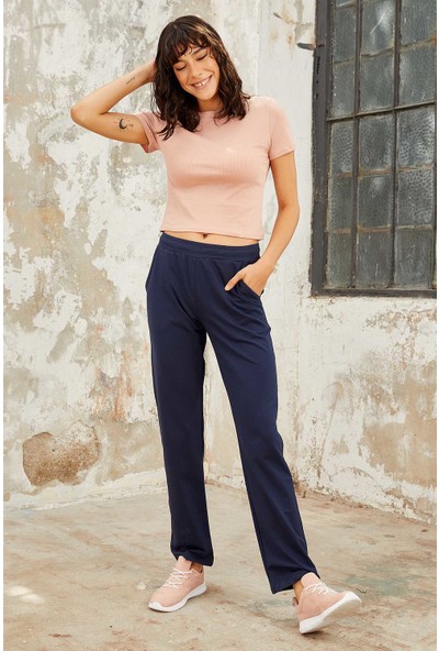 Tommy Life Indigo Kadın Yüksek Bel Cepli Standart Kalıp Klasik Paça Eşofman Alt-94584 Tommy Life Indigo Kadın Yüksek Bel Cepli Standart Kalıp Klasik Paça Eşofman Alt-94584