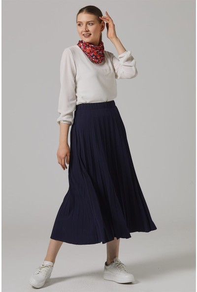 Essah Moda Kadın Lacivert Piliseli Uzun Etek - ME000319 Essah Moda Kadın Lacivert Piliseli Uzun Etek - ME000319