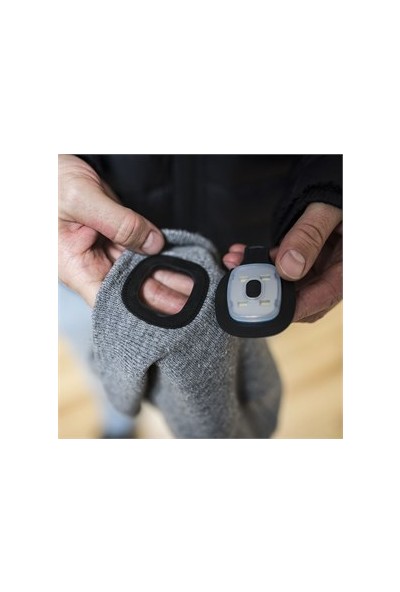 X-Cap-Usb Şarjlı Led Lambalı Işıklı Örme Bere-Siyah X-Cap-Usb Şarjlı Led Lambalı Işıklı Örme Bere-Siyah