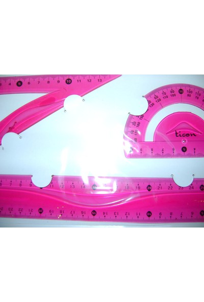 Ticon Çizim Seti (30Cm Cetvel,İletki,Gönye) Ticon Çizim Seti (30Cm Cetvel,İletki,Gönye)