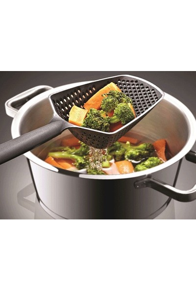 Toptancı Kapında Yeni Tasarım Süzgeçli Kepçe