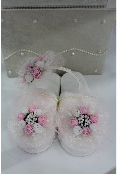 Azebu Lohusa Terliği ve Tacı