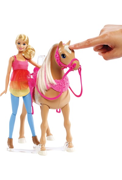 Barbie Barbie ve Atı Dans Eğlencesi Barbie Barbie ve Atı Dans Eğlencesi
