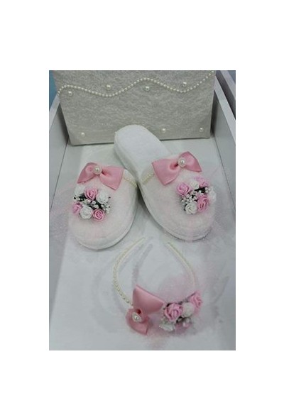 Azebu Lohusa Terliği ve Tacı