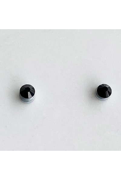 Takıconcept Siyah Orta Boy Taşlı Mıknatıslı Küpe