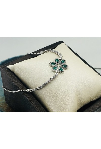 Işıltı Silver Yeşil Zirkon Taşlı Çiçek Model Bileklik